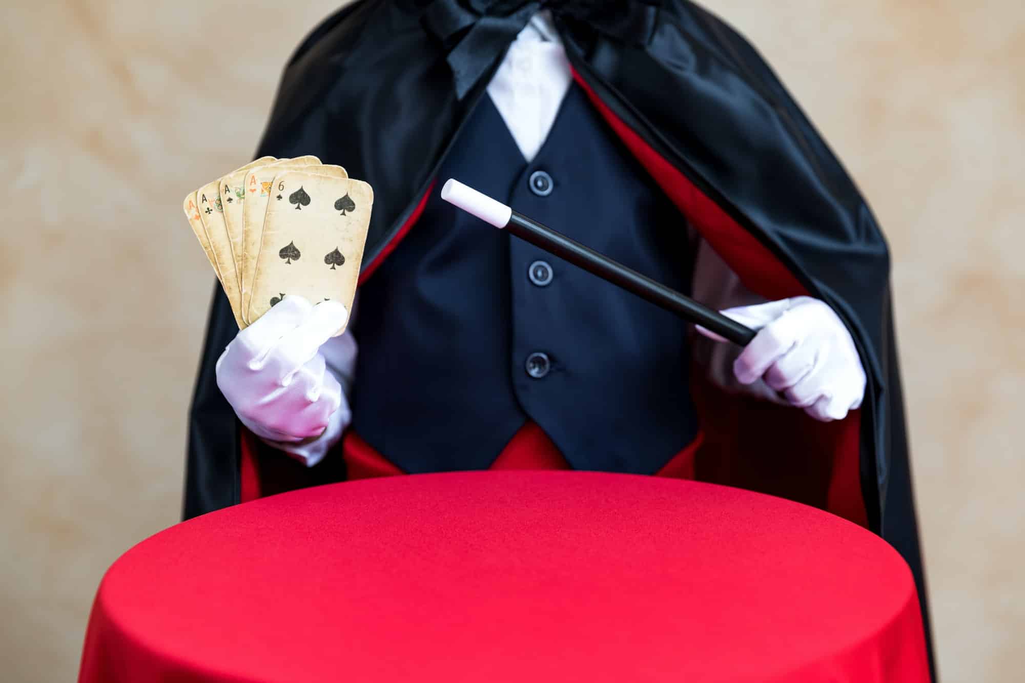 Des tours de magie éblouissants pour surprendre vos invités Des tours de magie éblouissants pour surprendre vos invités